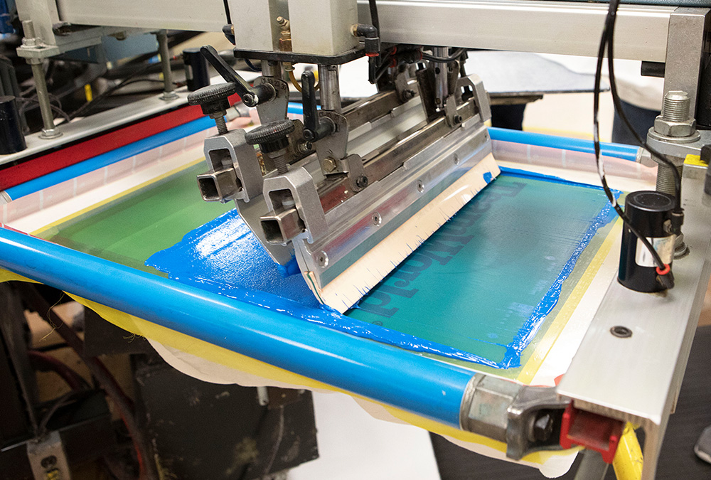 Custom Decorating | TeamWorld Corporate Website